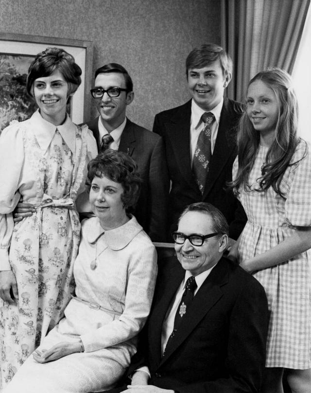 Singing A Fond Farewell To Elder Perry – Latter-day Soprano